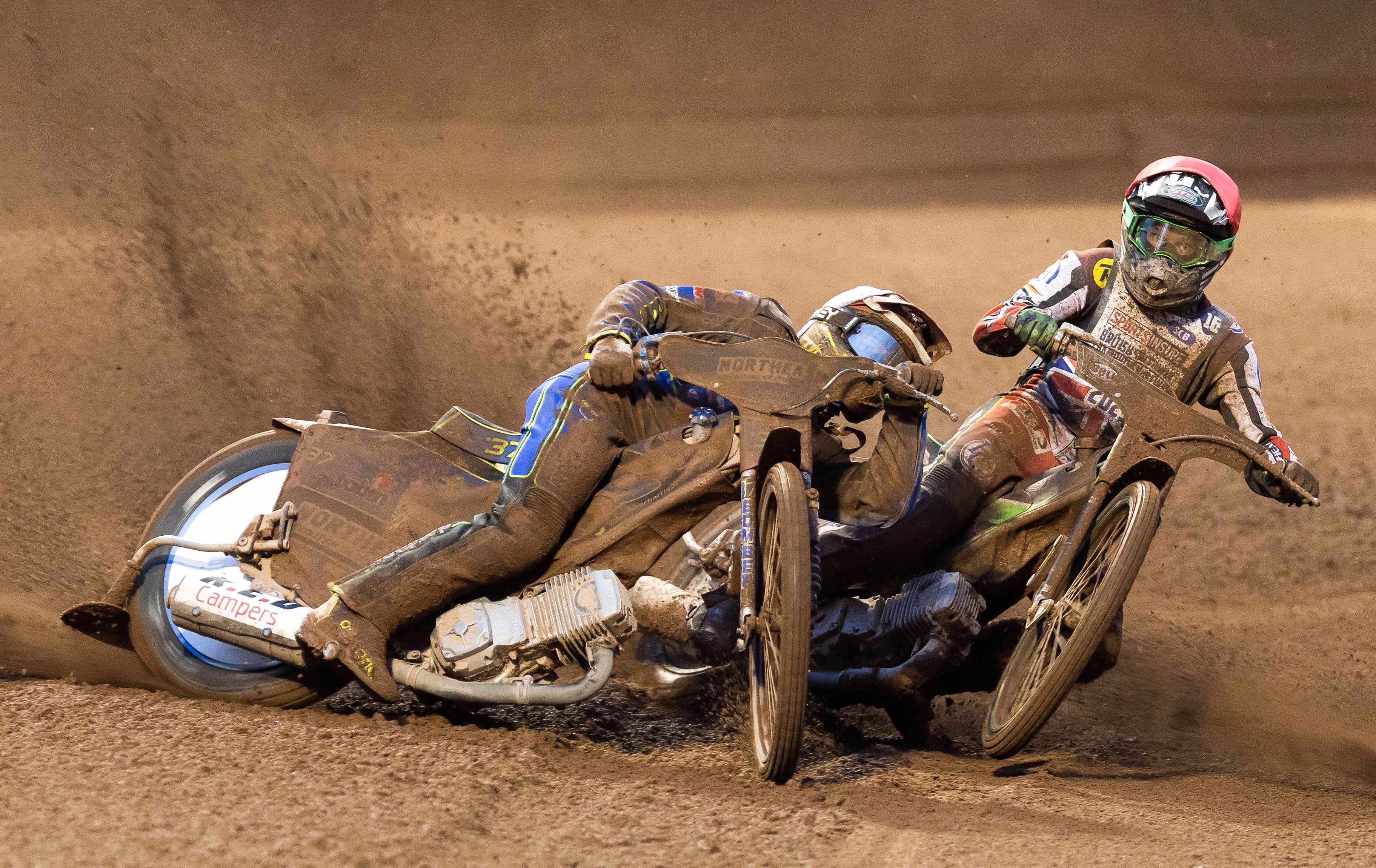 British Speedway Network - HARRIS JOINS STAR STUDDED-CRAVEN LINEUP