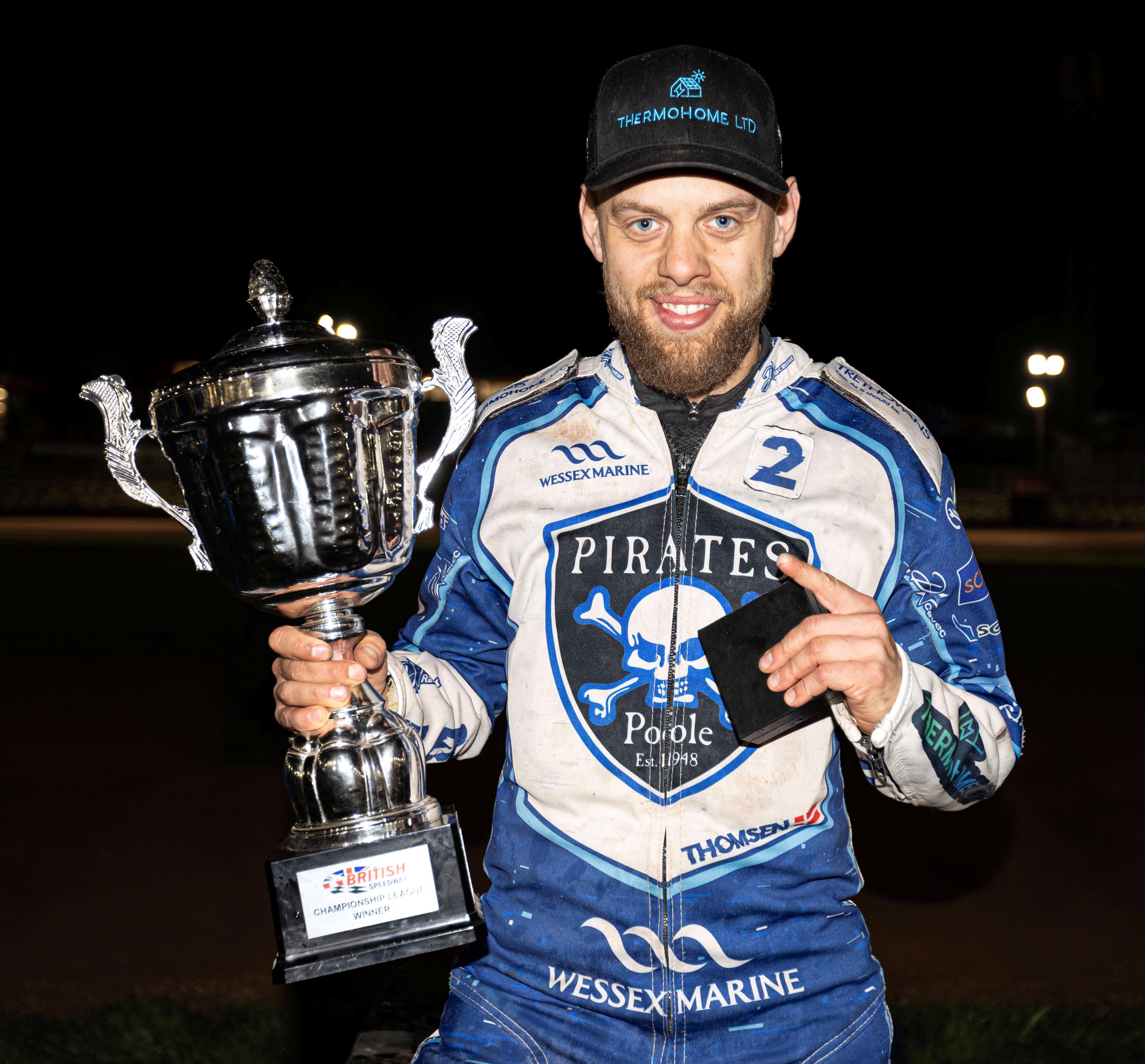 British Speedway Network - TOBI LEAVES PIRATES